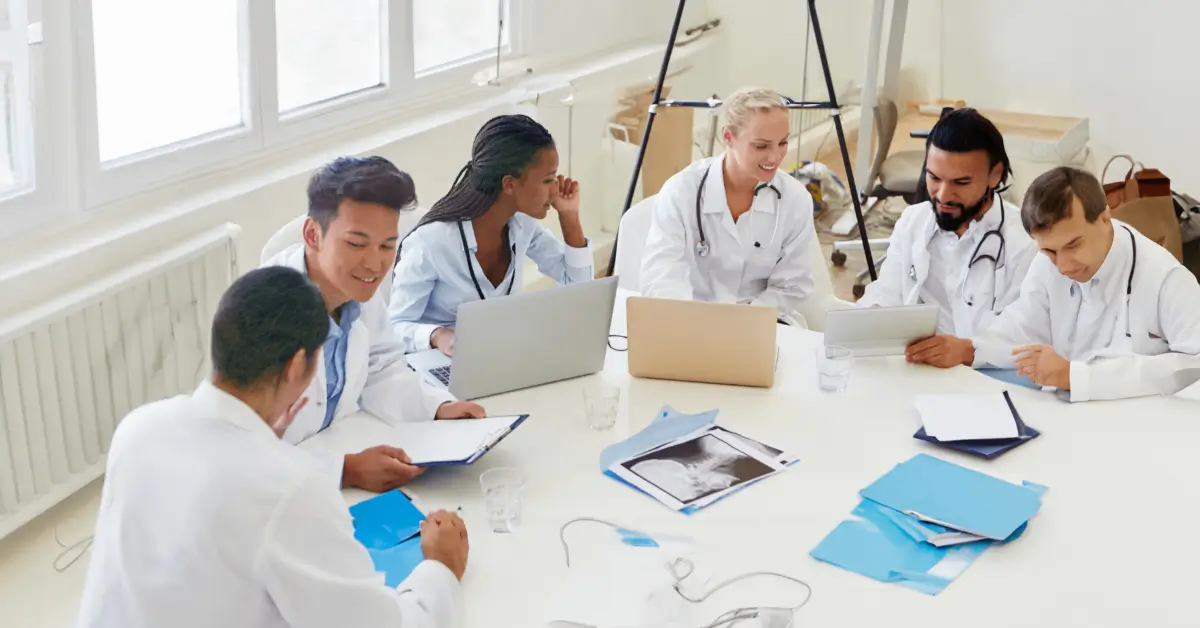 Choose the Right Patient Engagement | eNotes | MicroMD